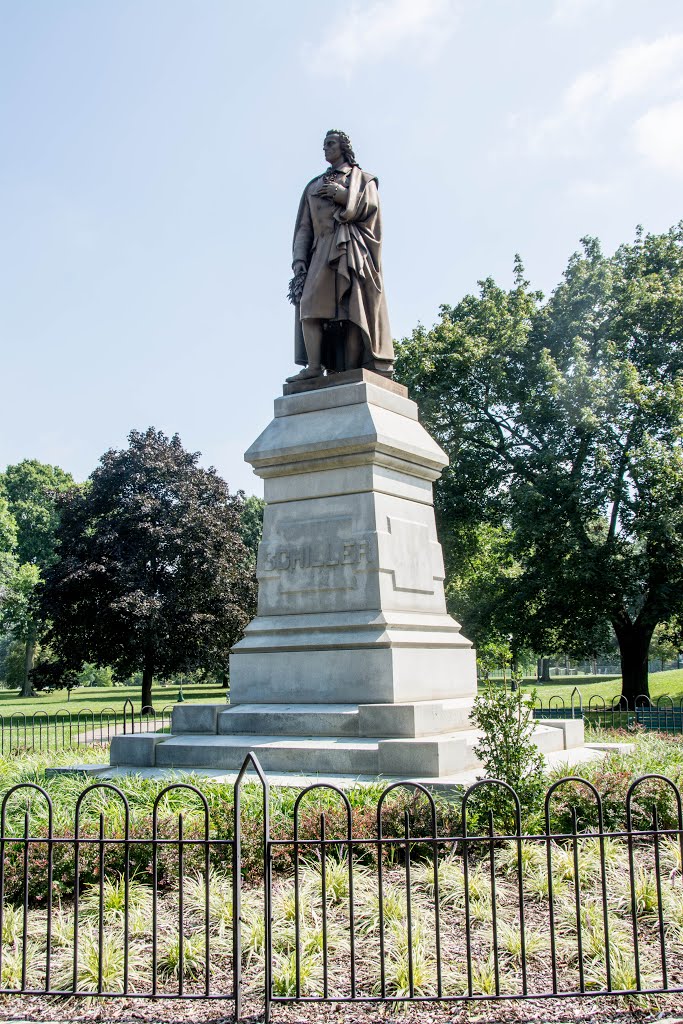 100324038 – Columbus Landmarks